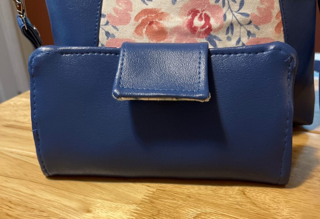 Slim Bifold Wallet – Crafts By Holley